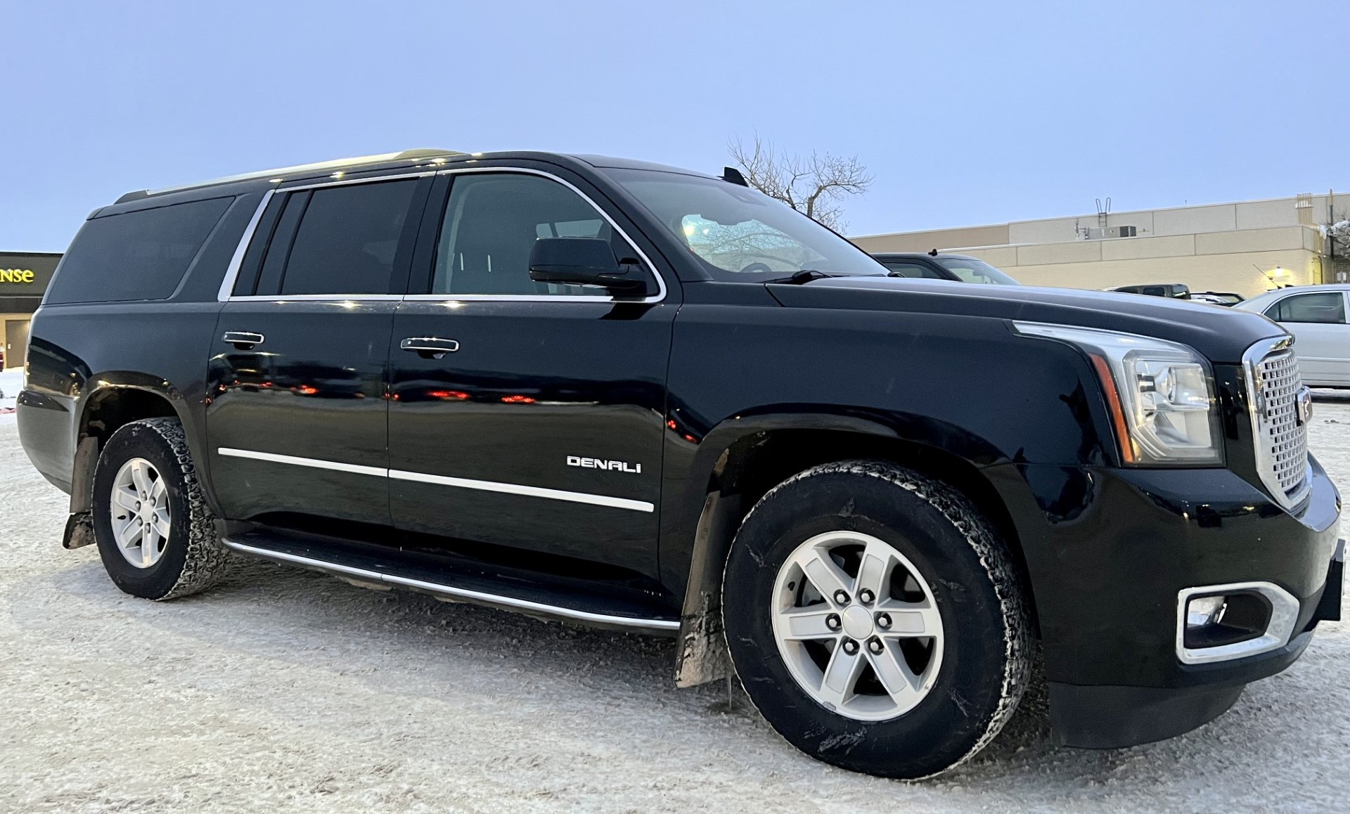 Rainbow Limo Service | Winnipeg
