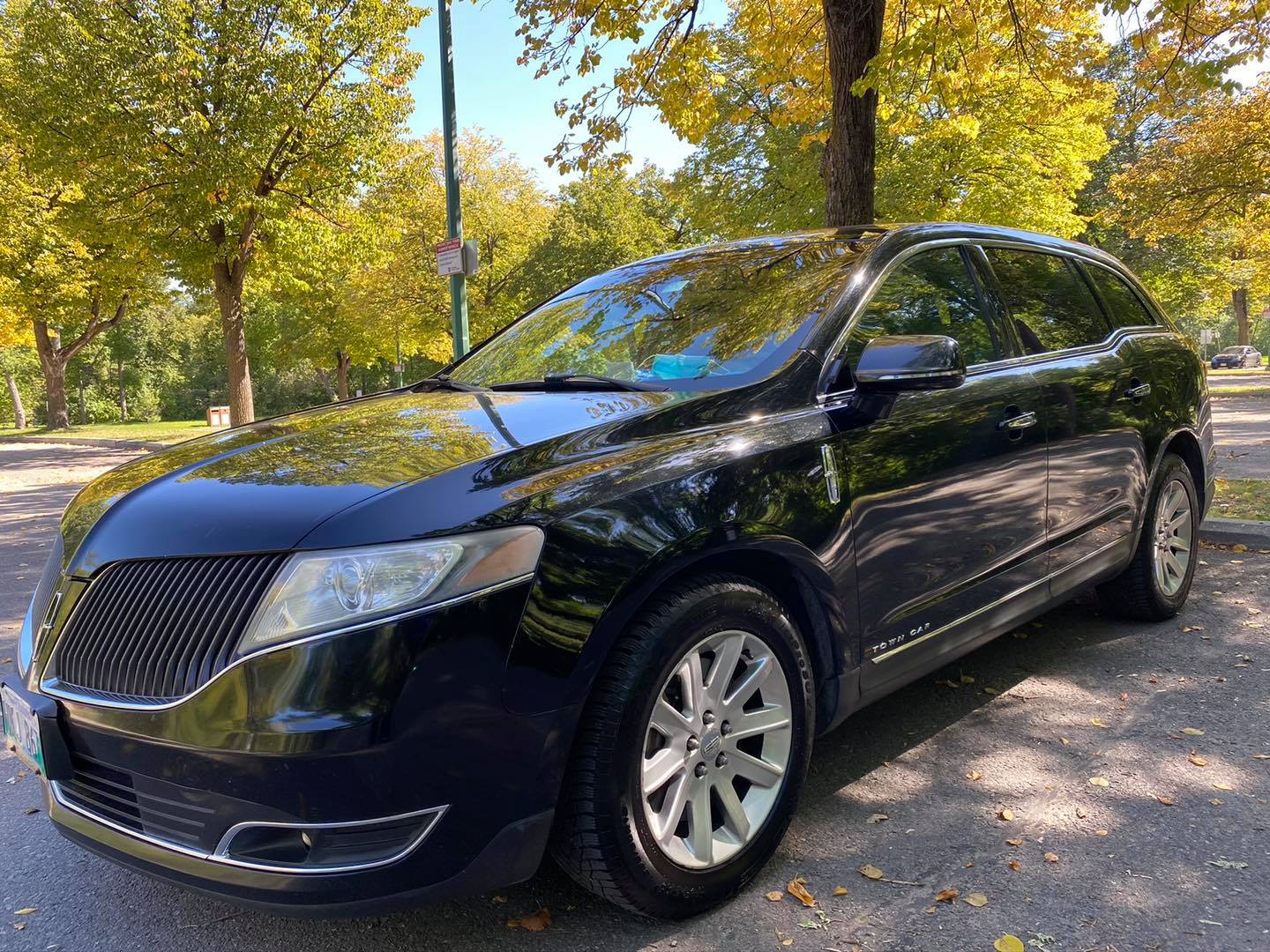 Rainbow Limo Service | Winnipeg