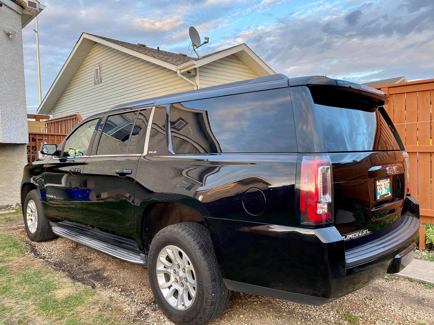 Rainbow Limo Service | Winnipeg